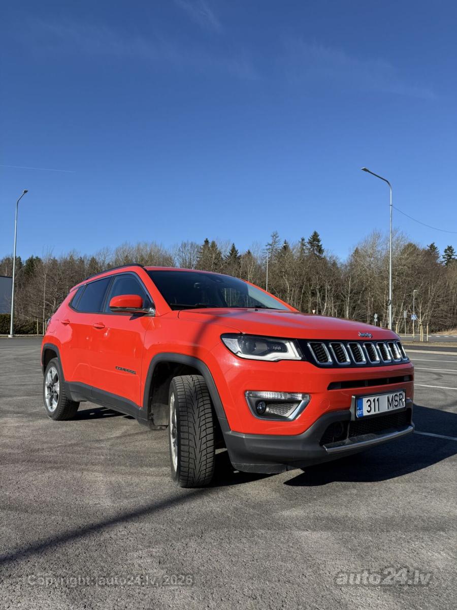 Orange Jeep Compass 2019 in Tallinn, with an engine capacity of 1.40 L and mileage of 69 thousand km for 16900 €, photo 4 on AUTOMOTO.COM.LV