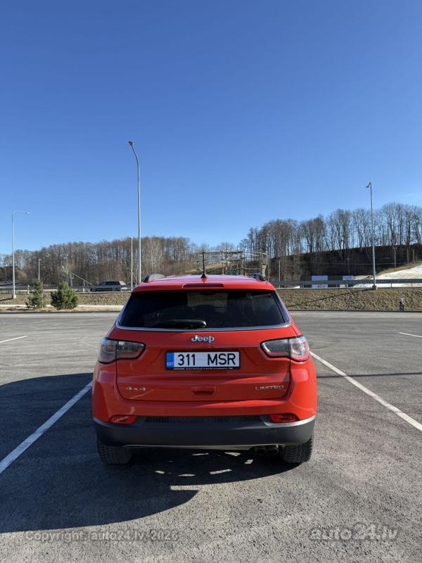 Orange Jeep Compass 2019 in Tallinn, with an engine capacity of 1.40 L and mileage of 69 thousand km for 16900 €, photo 6 on AUTOMOTO.COM.LV