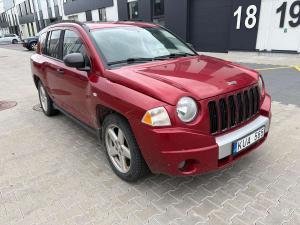 Red Jeep Compass 2010 in Vilnius, with an engine capacity of 1.97 L and mileage of 205 thousand km for 1400 €, photo 7 on AUTOMOTO.COM.LV