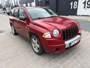 Red Jeep Compass 2010 in Vilnius, with an engine capacity of 1.97 L and mileage of 205 thousand km for 1400 €, photo 4 on AUTOMOTO.COM.LV