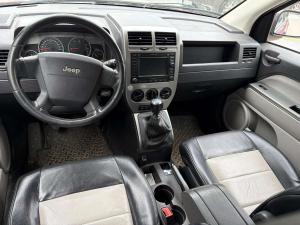 Red Jeep Compass 2010 in Vilnius, with an engine capacity of 1.97 L and mileage of 205 thousand km for 1400 €, photo 10 on AUTOMOTO.COM.LV