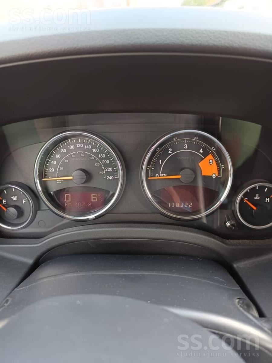 Sarkans Jeep Compass 2014 Rīga, ar dzinēja tilpumu 2.20 L un nobraukumu 140 tūkst. km par 5100 €, foto 6 vietnē AUTOMOTO.COM.LV