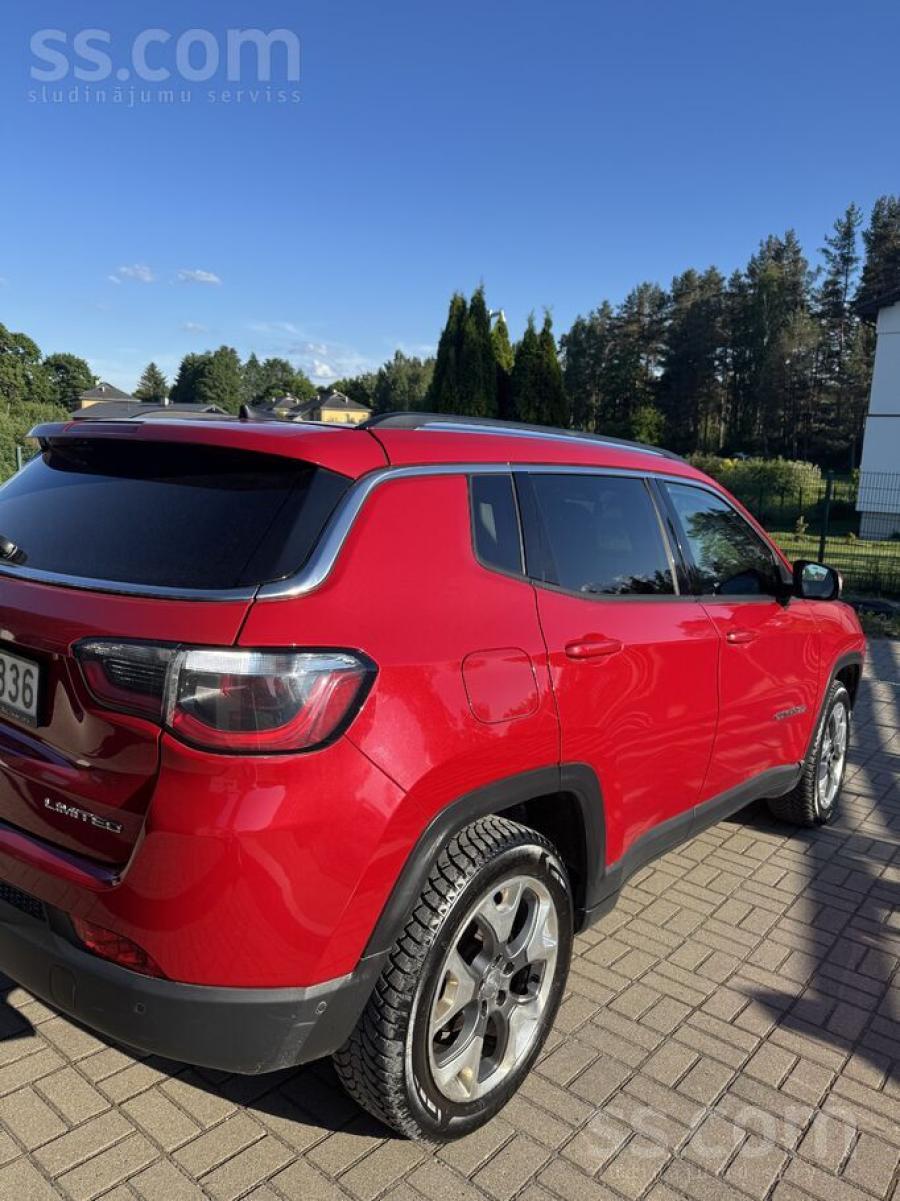 Red Jeep Compass 2017 in Riga, with an engine capacity of 1.40 L and mileage of 58 thousand km for 16900 €, photo 4 on AUTOMOTO.COM.LV