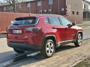 Red Jeep Compass 2018 in Klaipeda, with an engine capacity of 2.00 L and mileage of 182 thousand km for 9600 €, photo 3 on AUTOMOTO.COM.LV
