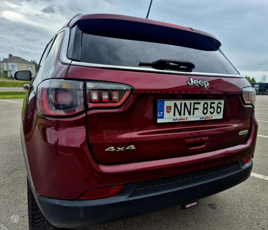 Sarkans Jeep Compass 2021 Kauņa, ar dzinēja tilpumu 2.36 L un nobraukumu 105 tūkst. km par 16800 €, foto 5 vietnē AUTOMOTO.COM.LV