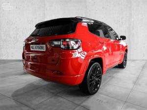Sarkans Jeep Compass 2022 Kauņa, ar dzinēja tilpumu 1.30 L un nobraukumu 28 tūkst. km par 31649 €, foto 2 vietnē AUTOMOTO.COM.LV