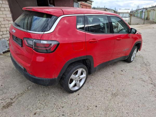 Sarkans Jeep Compass 2022 Elektrėnai, ar dzinēja tilpumu 1.50 L un nobraukumu 59 tūkst. km par 8999 €, foto 1 vietnē AUTOMOTO.COM.LV