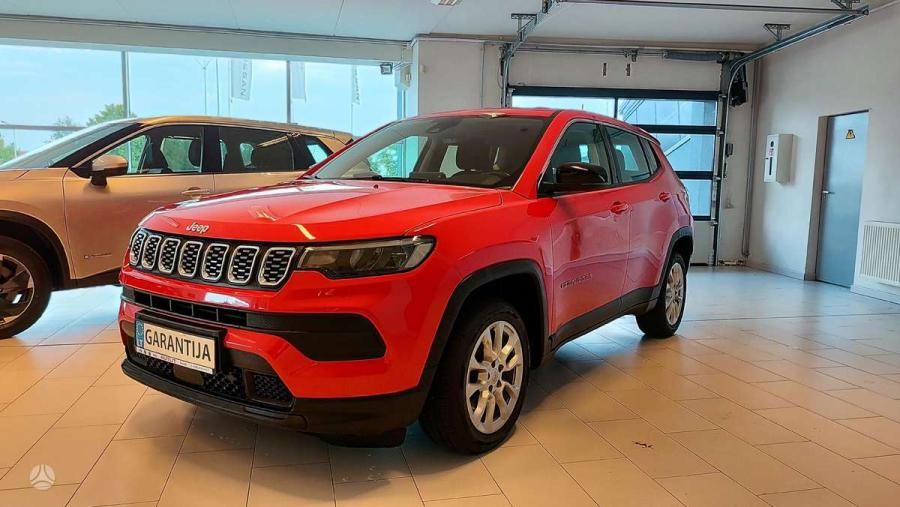 Red Jeep Compass 2022 in Siauliai, with an engine capacity of 1.46 L and mileage of 63 thousand km for 15500 €, photo 3 on AUTOMOTO.COM.LV