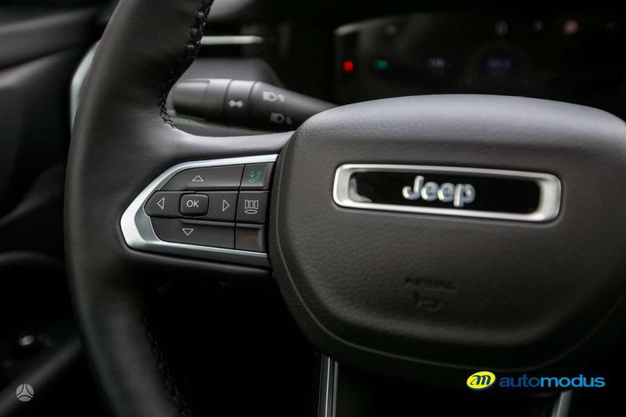 Sarkans Jeep Compass 2022 Viļņa, ar dzinēja tilpumu 1.33 L un nobraukumu 20 tūkst. km par 24990 €, foto 15 vietnē AUTOMOTO.COM.LV