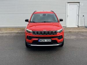 Red Jeep Compass 2022 in Vilnius, with an engine capacity of 1.33 L and mileage of 47 thousand km for 17850 €, photo 6 on AUTOMOTO.COM.LV
