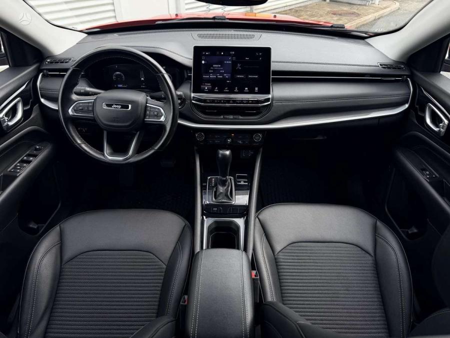 Red Jeep Compass 2022 in Vilnius, with an engine capacity of 1.33 L and mileage of 47 thousand km for 17850 €, photo 7 on AUTOMOTO.COM.LV