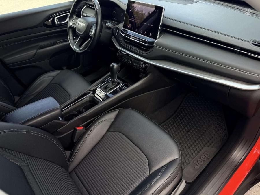 Red Jeep Compass 2022 in Vilnius, with an engine capacity of 1.33 L and mileage of 47 thousand km for 17850 €, photo 12 on AUTOMOTO.COM.LV