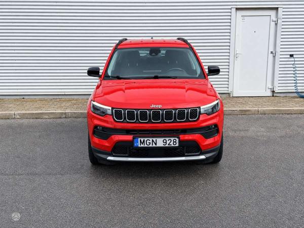 Sarkans Jeep Compass 2022 Viļņa, ar dzinēja tilpumu 1.33 L un nobraukumu 47 tūkst. km par 17950 €, foto 6 vietnē AUTOMOTO.COM.LV