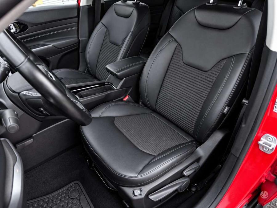 Sarkans Jeep Compass 2022 Viļņa, ar dzinēja tilpumu 1.33 L un nobraukumu 47 tūkst. km par 17950 €, foto 8 vietnē AUTOMOTO.COM.LV