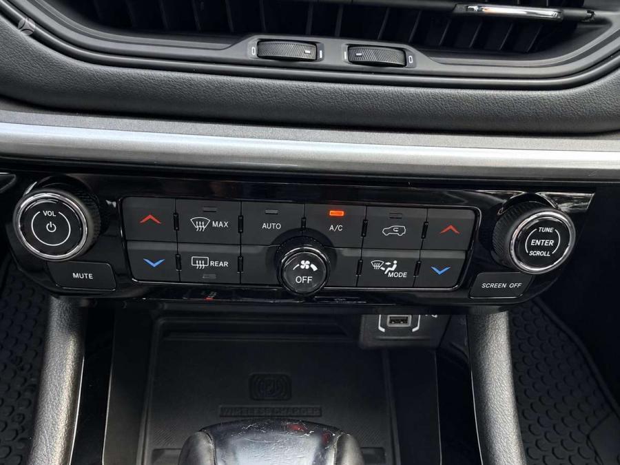 Sarkans Jeep Compass 2022 Viļņa, ar dzinēja tilpumu 1.33 L un nobraukumu 47 tūkst. km par 17950 €, foto 20 vietnē AUTOMOTO.COM.LV