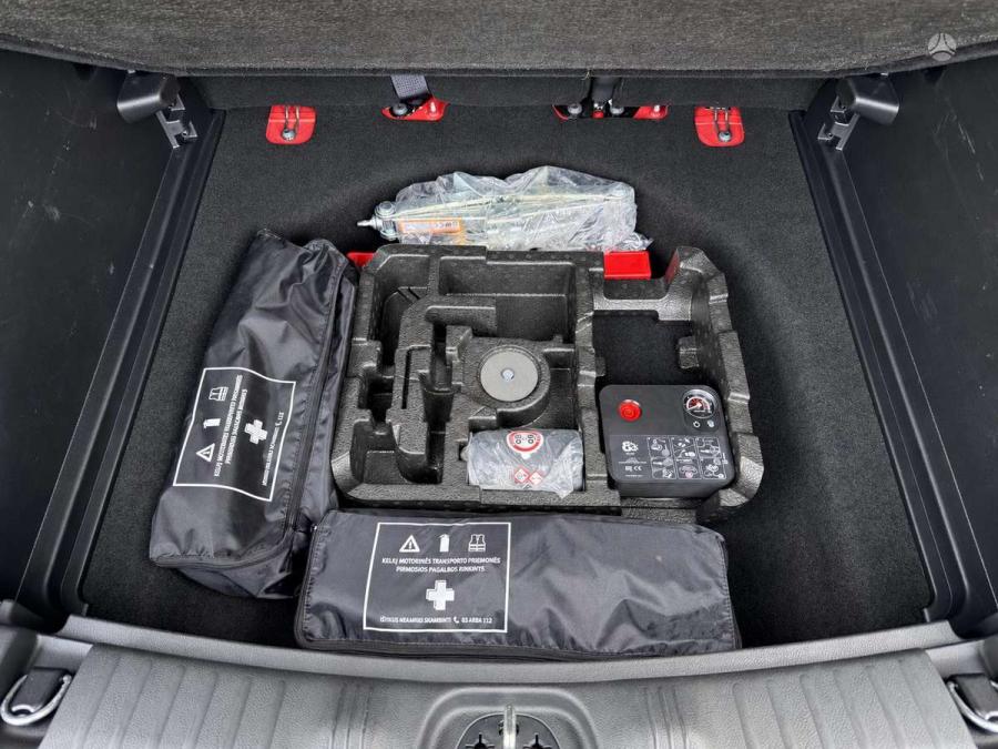Sarkans Jeep Compass 2022 Viļņa, ar dzinēja tilpumu 1.33 L un nobraukumu 47 tūkst. km par 17950 €, foto 23 vietnē AUTOMOTO.COM.LV