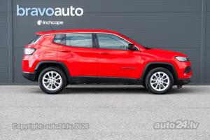 Red Jeep Compass 2021 in Tartu, with an engine capacity of 1.30 L and mileage of 58 thousand km for 17900 €, photo 5 on AUTOMOTO.COM.LV