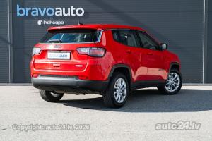 Red Jeep Compass 2021 in Tartu, with an engine capacity of 1.30 L and mileage of 58 thousand km for 17900 €, photo 9 on AUTOMOTO.COM.LV