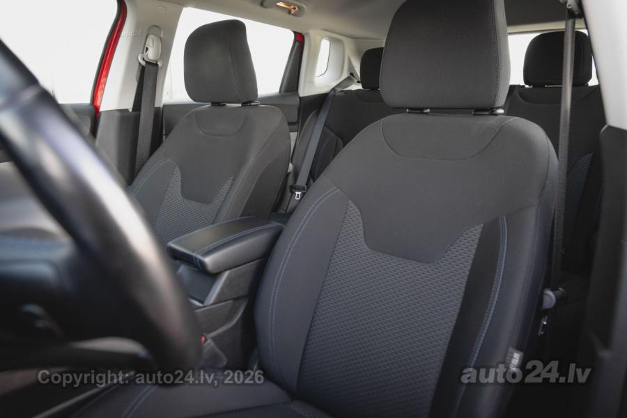 Red Jeep Compass 2021 in Tartu, with an engine capacity of 1.30 L and mileage of 58 thousand km for 17900 €, photo 13 on AUTOMOTO.COM.LV