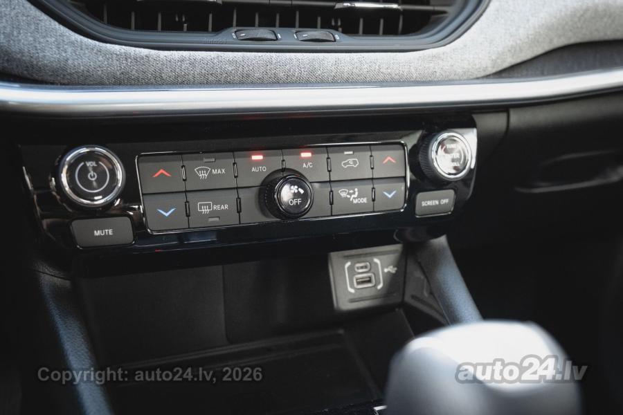 Red Jeep Compass 2021 in Tartu, with an engine capacity of 1.30 L and mileage of 58 thousand km for 17900 €, photo 21 on AUTOMOTO.COM.LV