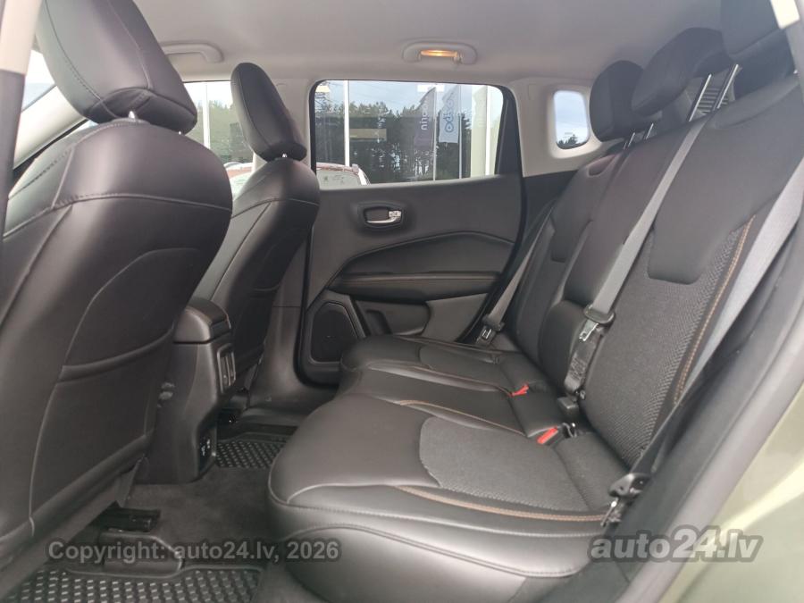 Jeep Compass 2018 Tallina, ar dzinēja tilpumu 1.40 L un nobraukumu 226 tūkst. km par 10900 €, foto 9 vietnē AUTOMOTO.COM.LV
