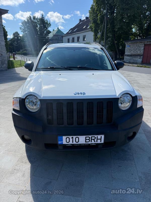 Balts Jeep Compass 2008 Tallina, ar dzinēja tilpumu 2.00 L un nobraukumu 229 tūkst. km par 1300 €, foto 2 vietnē AUTOMOTO.COM.LV