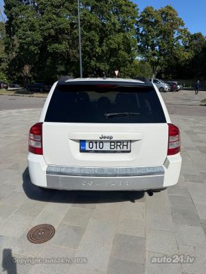 Белый Джип Компас 2008 в Таллин, объемом двигателя 2.00 л и пробегом 229 тыс. км за 1300 €, фото 6 на AUTOMOTO.COM.LV