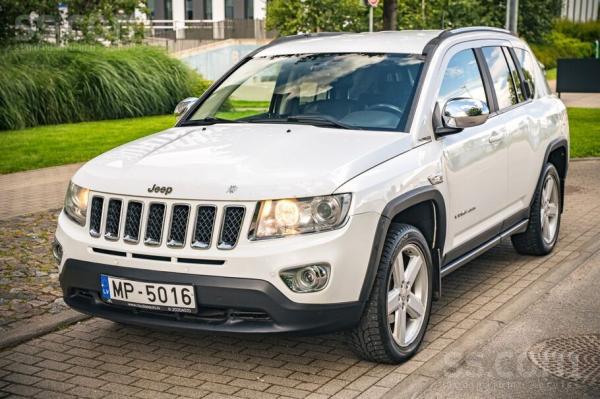 Balts Jeep Compass 2011 Rīga, ar dzinēja tilpumu 2.20 L un nobraukumu 264 tūkst. km par 3990 €, foto 1 vietnē AUTOMOTO.COM.LV