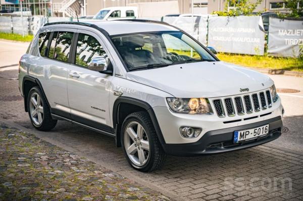Balts Jeep Compass 2011 Rīga, ar dzinēja tilpumu 2.20 L un nobraukumu 264 tūkst. km par 3990 €, foto 3 vietnē AUTOMOTO.COM.LV