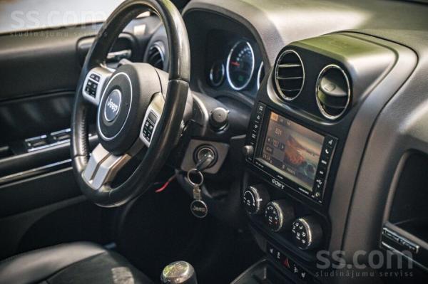 Balts Jeep Compass 2011 Rīga, ar dzinēja tilpumu 2.20 L un nobraukumu 264 tūkst. km par 3990 €, foto 10 vietnē AUTOMOTO.COM.LV