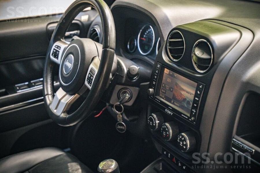Balts Jeep Compass 2011 Rīga, ar dzinēja tilpumu 2.20 L un nobraukumu 264 tūkst. km par 3990 €, foto 11 vietnē AUTOMOTO.COM.LV