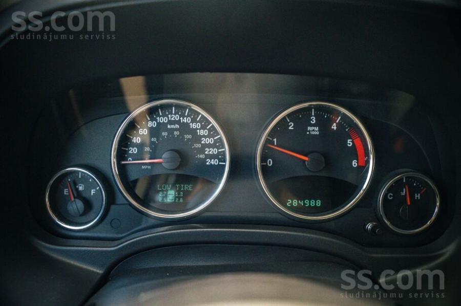 Balts Jeep Compass 2011 Rīga, ar dzinēja tilpumu 2.20 L un nobraukumu 264 tūkst. km par 3990 €, foto 15 vietnē AUTOMOTO.COM.LV