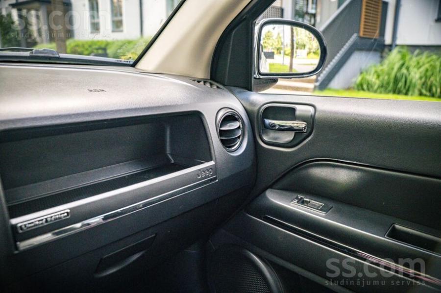 Balts Jeep Compass 2011 Rīga, ar dzinēja tilpumu 2.20 L un nobraukumu 264 tūkst. km par 3990 €, foto 18 vietnē AUTOMOTO.COM.LV