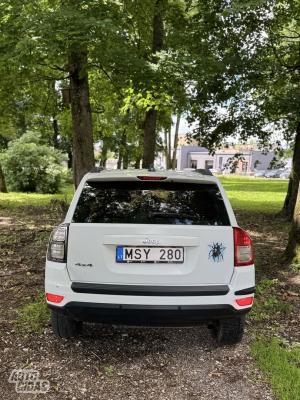 Balts Jeep Compass 2011 Šalčininkai, ar dzinēja tilpumu 2.40 L un nobraukumu 200 tūkst. km par 2400 €, foto 7 vietnē AUTOMOTO.COM.LV
