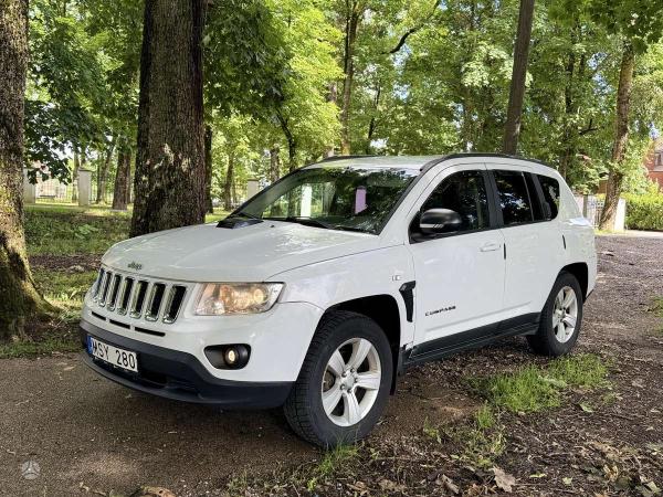Balts Jeep Compass 2011 Šalčininkai, ar dzinēja tilpumu 2.40 L un nobraukumu 207 tūkst. km par 2500 €, foto 3 vietnē AUTOMOTO.COM.LV