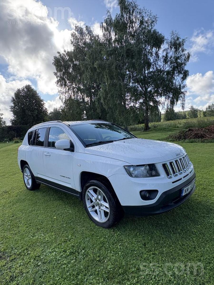 Balts Jeep Compass 2013 Jelgava, ar dzinēja tilpumu 2.40 L un nobraukumu 225 tūkst. km par 7600 €, foto 1 vietnē AUTOMOTO.COM.LV