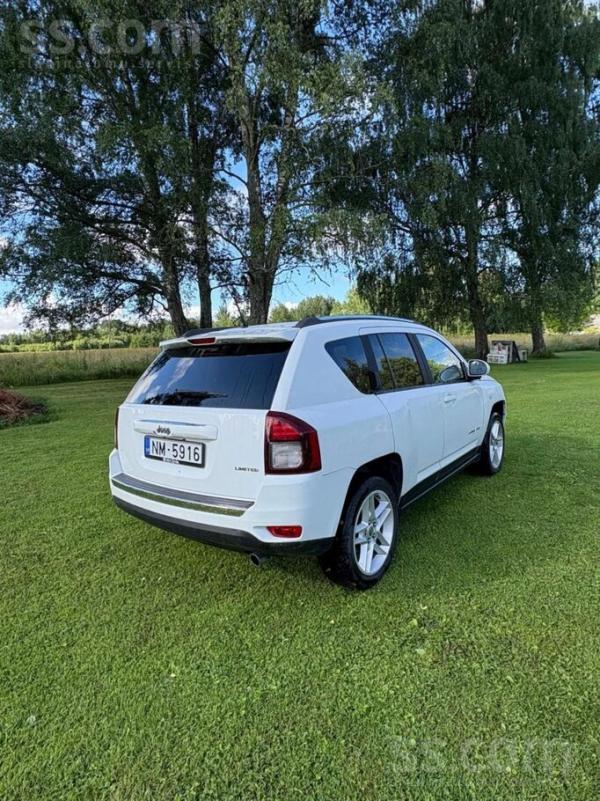 Balts Jeep Compass 2013 Jelgava, ar dzinēja tilpumu 2.40 L un nobraukumu 225 tūkst. km par 6300 €, foto 9 vietnē AUTOMOTO.COM.LV