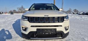 White Jeep Compass 2017 in Marijampole, with an engine capacity of 2.00 L and mileage of 186 thousand km for 12950 €, photo 3 on AUTOMOTO.COM.LV