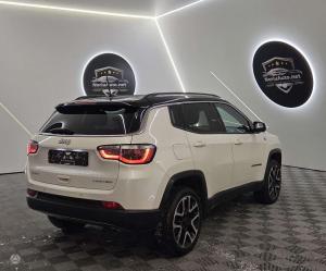 Balts Jeep Compass 2017 Marijampole, ar dzinēja tilpumu 2.00 L un nobraukumu 187 tūkst. km par 13750 €, foto 27 vietnē AUTOMOTO.COM.LV
