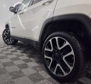 Balts Jeep Compass 2017 Marijampole, ar dzinēja tilpumu 2.00 L un nobraukumu 187 tūkst. km par 13750 €, foto 30 vietnē AUTOMOTO.COM.LV
