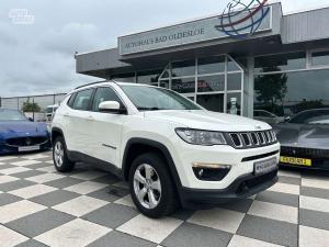 White Jeep Compass 2018 in Kaunas, with an engine capacity of 2.00 L and mileage of 44 thousand km for 21885 €, photo 2 on AUTOMOTO.COM.LV