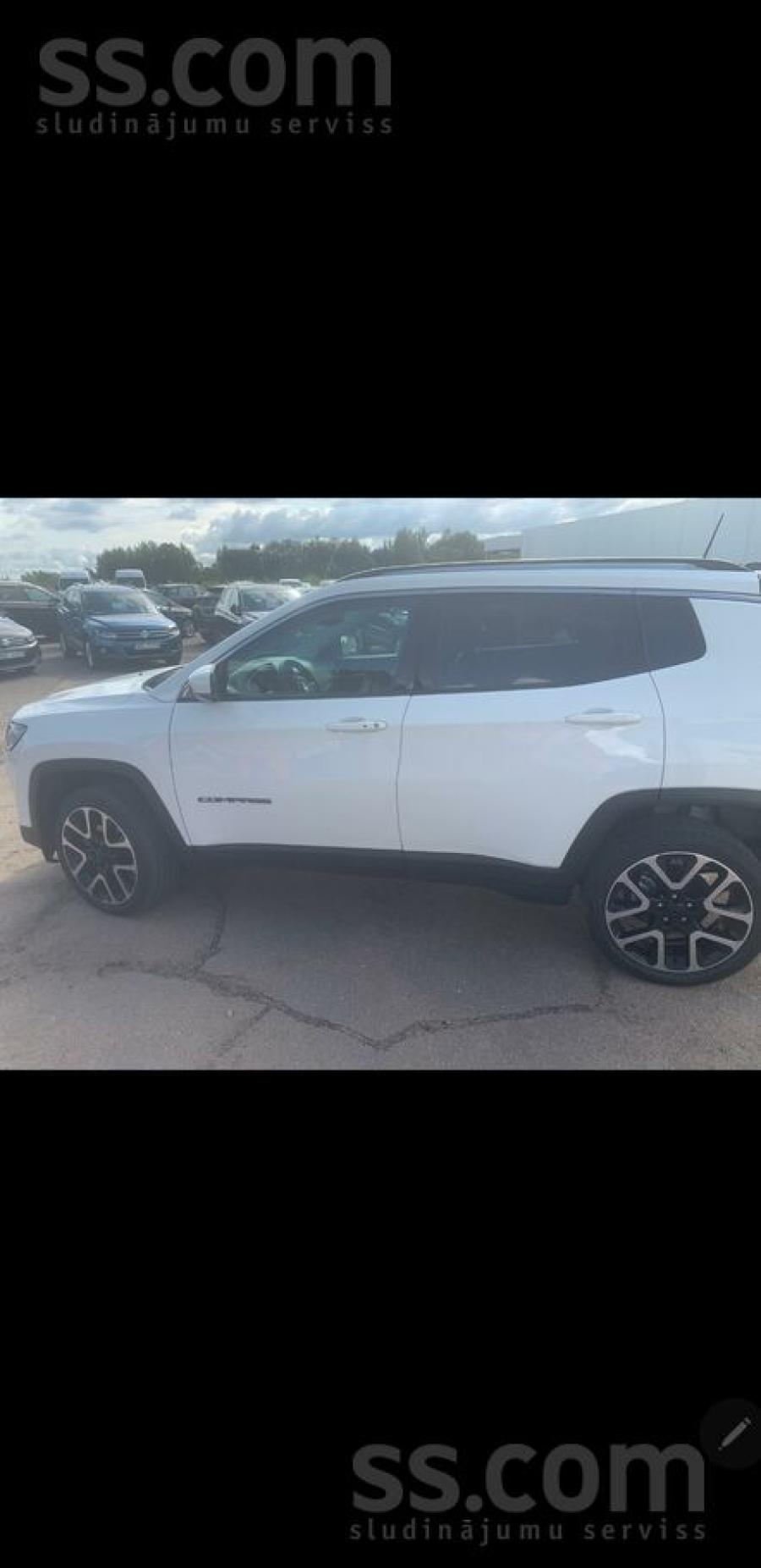White Jeep Compass 2018 in Daugavpils, with an engine capacity of 2.00 L and mileage of 119 thousand km for 16000 €, photo 2 on AUTOMOTO.COM.LV