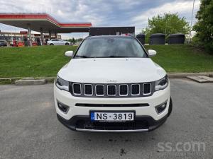 Balts Jeep Compass 2018 Rīga, ar dzinēja tilpumu 2.00 L un nobraukumu 125 tūkst. km par 15550 €, foto  vietnē AUTOMOTO.COM.LV