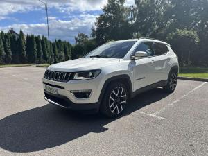White Jeep Compass 2018 in Taurage, with an engine capacity of 1.60 L and mileage of 235 thousand km for 9900 €, photo  on AUTOMOTO.COM.LV