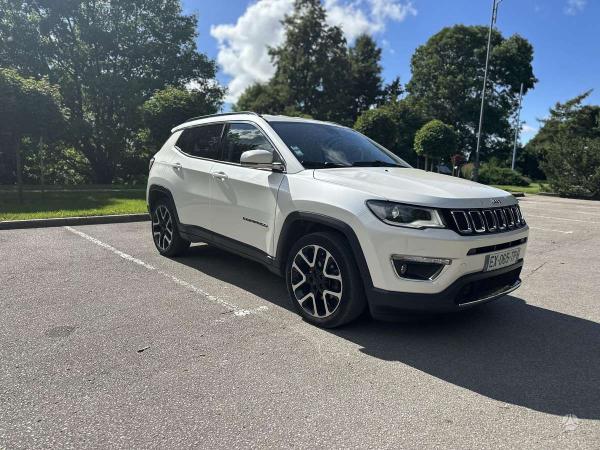 Balts Jeep Compass 2018 Tauragė, ar dzinēja tilpumu 1.60 L un nobraukumu 235 tūkst. km par 9900 €, foto 3 vietnē AUTOMOTO.COM.LV