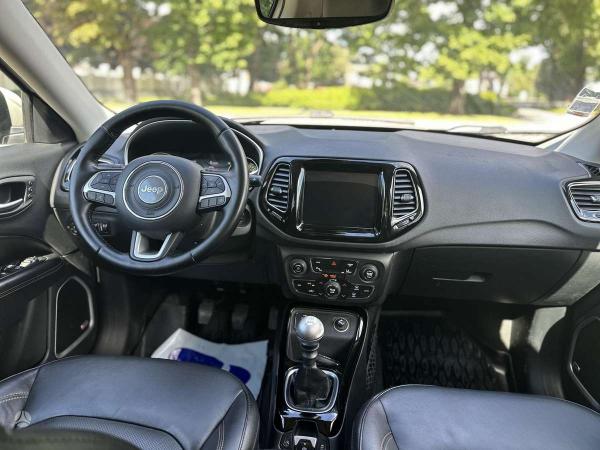 Balts Jeep Compass 2018 Tauragė, ar dzinēja tilpumu 1.60 L un nobraukumu 235 tūkst. km par 9900 €, foto 6 vietnē AUTOMOTO.COM.LV