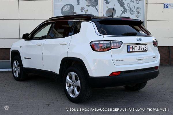 Balts Jeep Compass 2018 Kretinga, ar dzinēja tilpumu 2.36 L un nobraukumu 169 tūkst. km par 12799 €, foto 9 vietnē AUTOMOTO.COM.LV