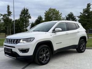White Jeep Compass 2018 in Siauliai, with an engine capacity of 1.96 L and mileage of 247 thousand km for 12999 €, photo 5 on AUTOMOTO.COM.LV