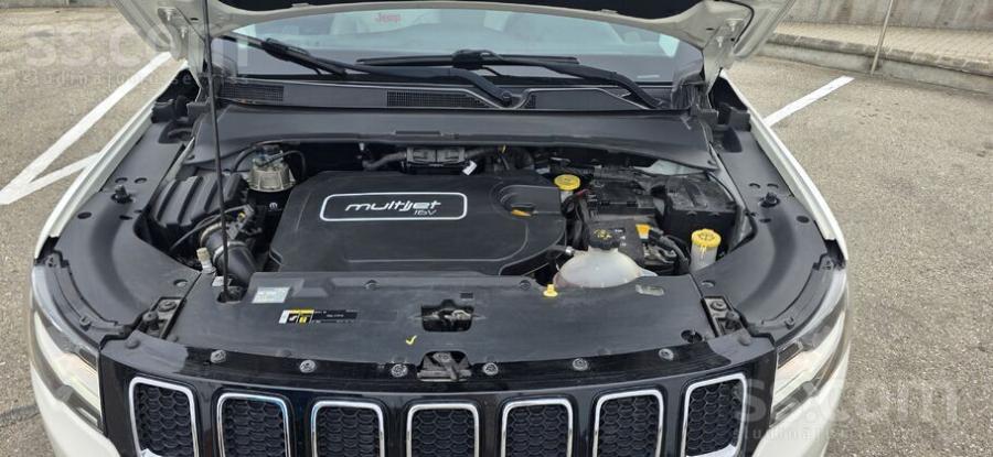 Balts Jeep Compass 2018 Rīga, ar dzinēja tilpumu 2.00 L un nobraukumu 124 tūkst. km par 12990 €, foto 7 vietnē AUTOMOTO.COM.LV