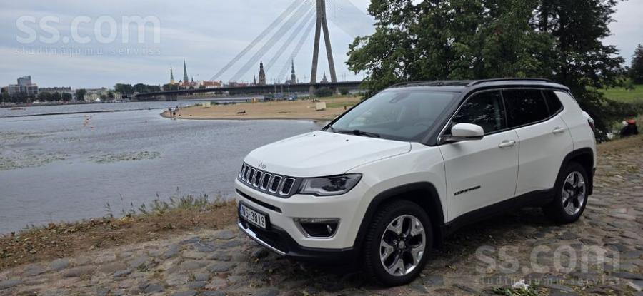 Balts Jeep Compass 2018 Rīga, ar dzinēja tilpumu 2.00 L un nobraukumu 124 tūkst. km par 12990 €, foto 8 vietnē AUTOMOTO.COM.LV